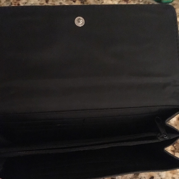 Atmosphere | Bags | Nwot Black Wallet Loads Of Pockets | Poshmark